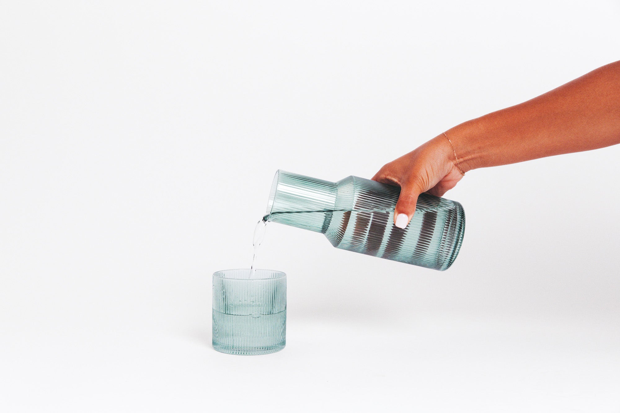 Guest Room Essentials Checklist – The Home Edit